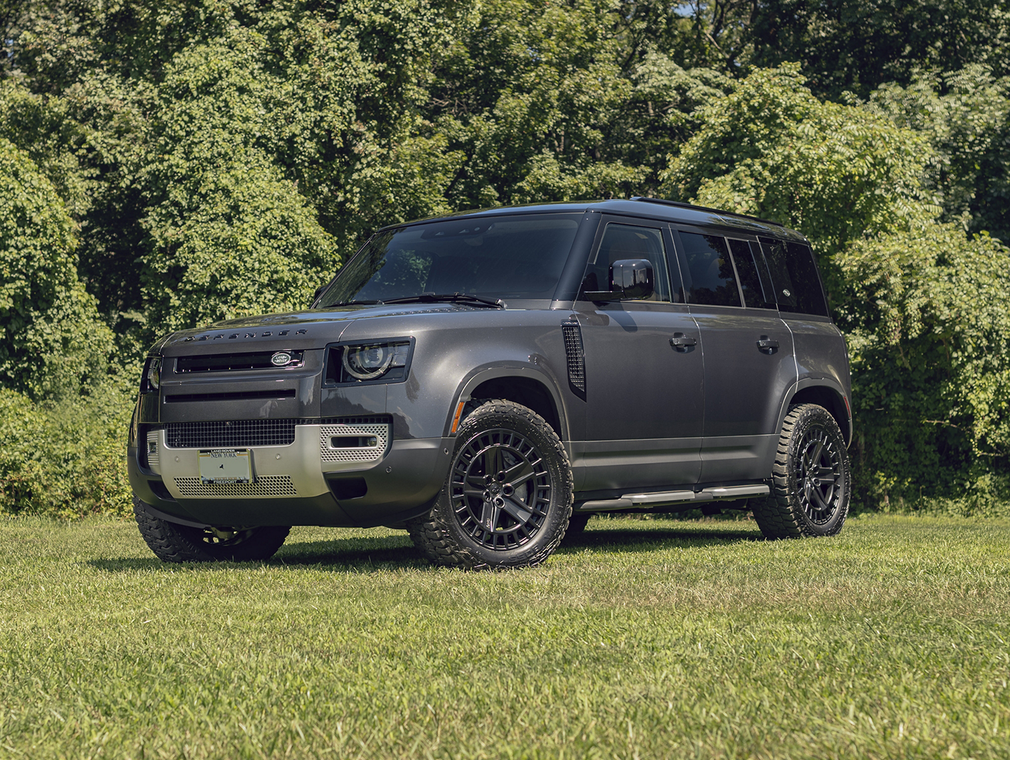 Land Rover Defender (2022) on Black Rhino Alston – BG Marketing