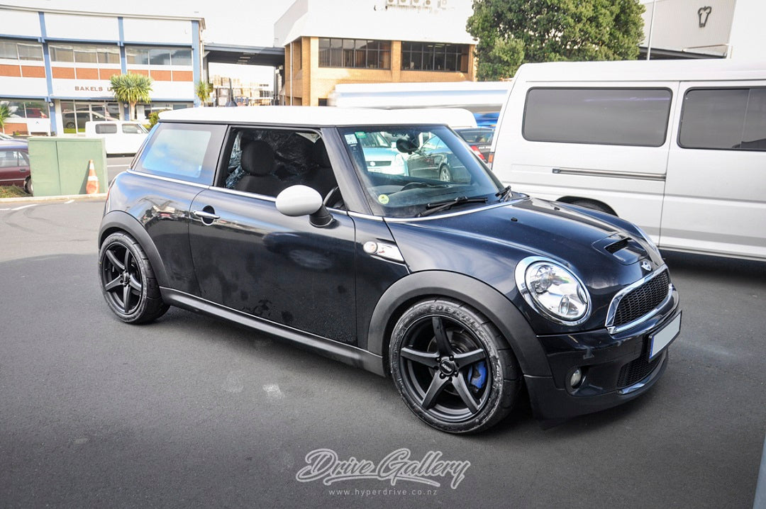 Mini Cooper on BGW Apex – BG Marketing