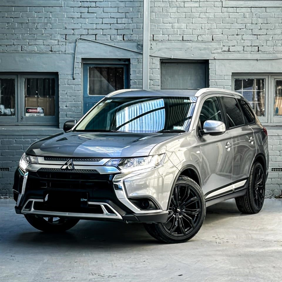 Mitsubishi Outlander (2020) on BGW Black Widow – BG Marketing