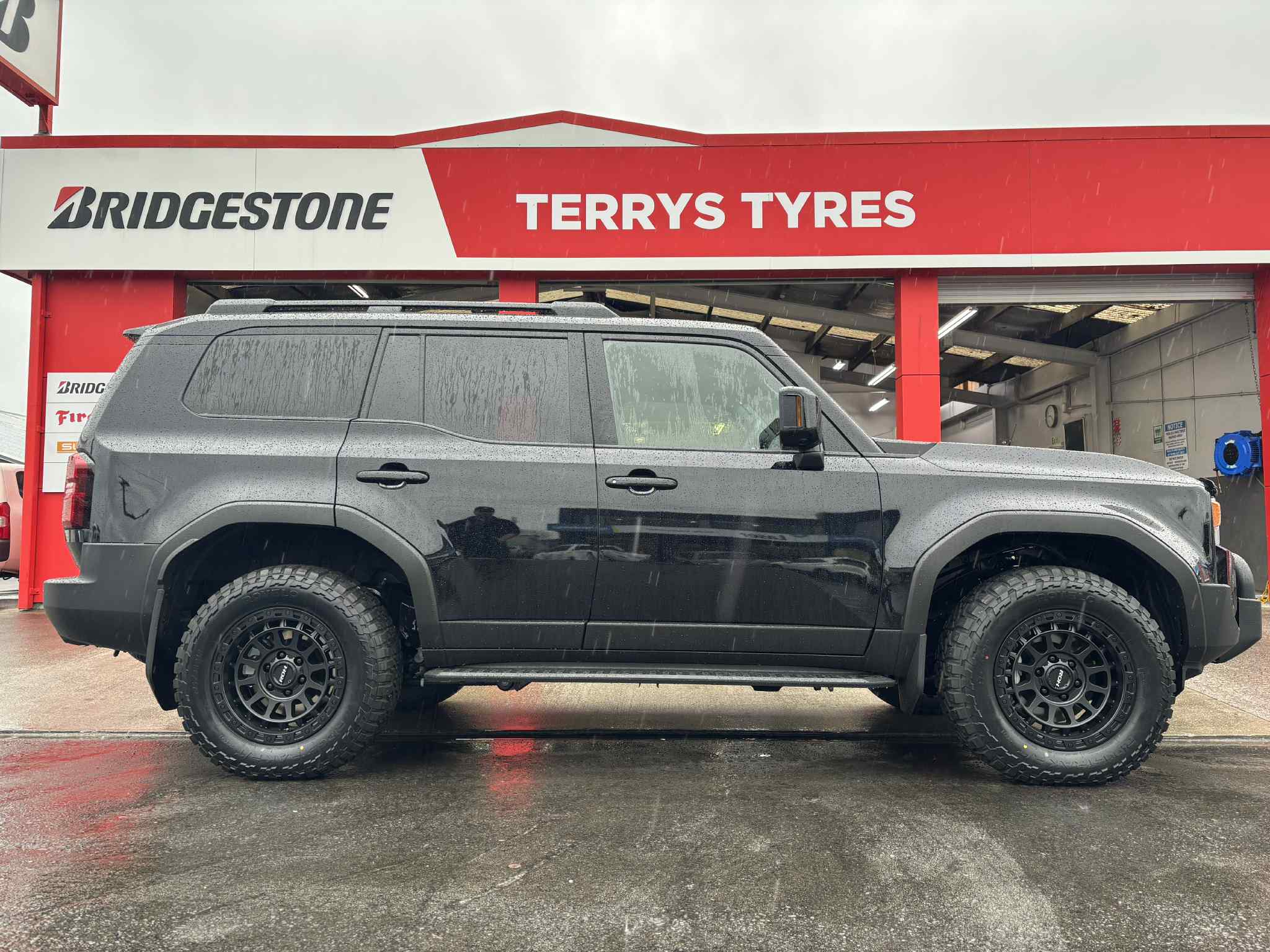 Toyota Land Cruiser Prado (2025) on ROH Assault – BG Marketing